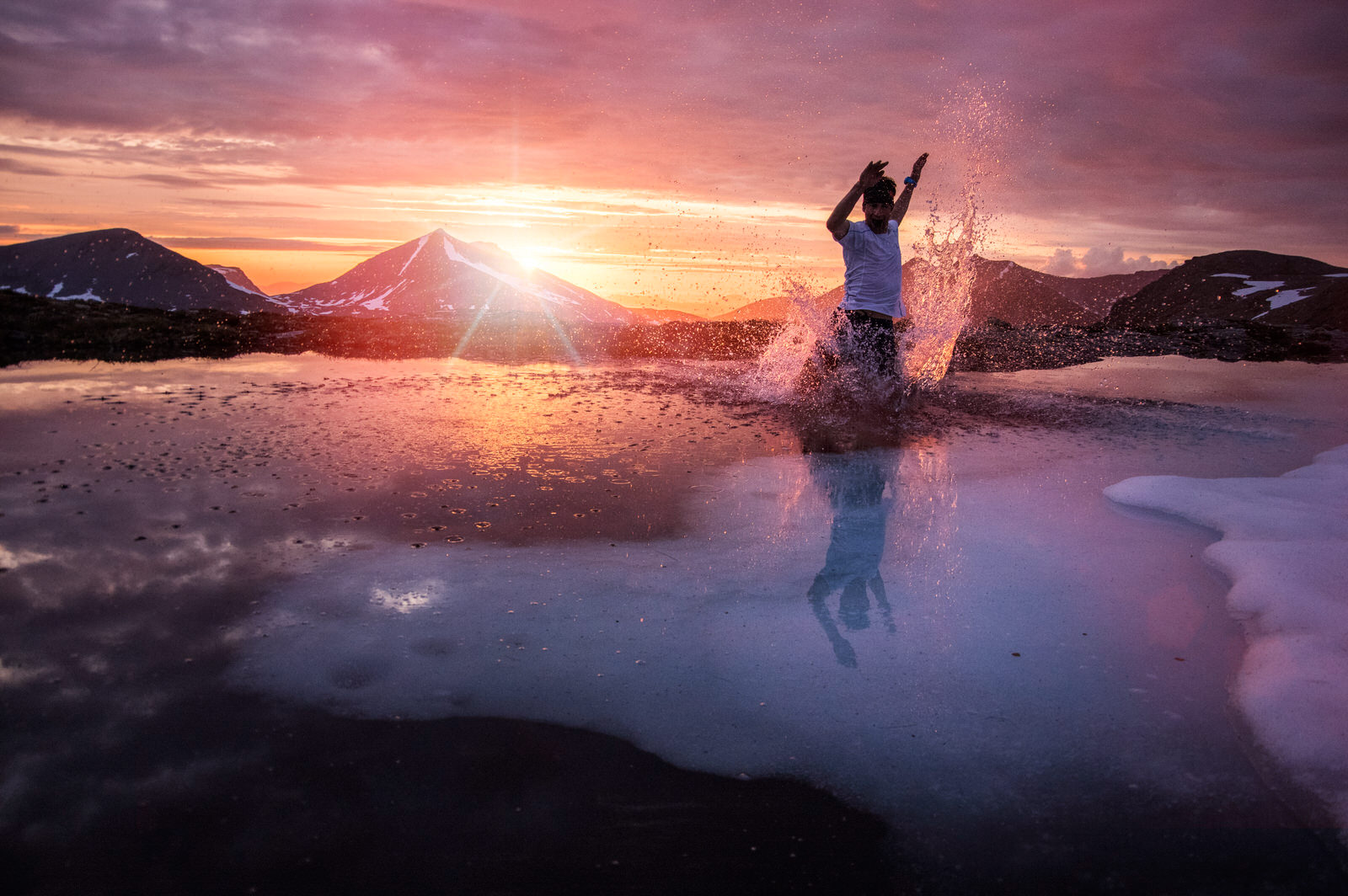 Mountain Climbing Photographer Captures Stunning Shots from Peaks ...