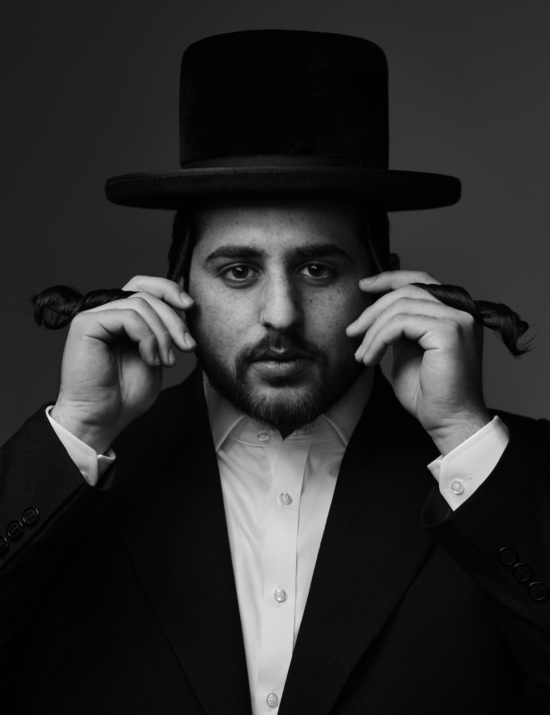 Photographer Captures 'Taboo' Portrait Series of Hasidic Jews | PetaPixel