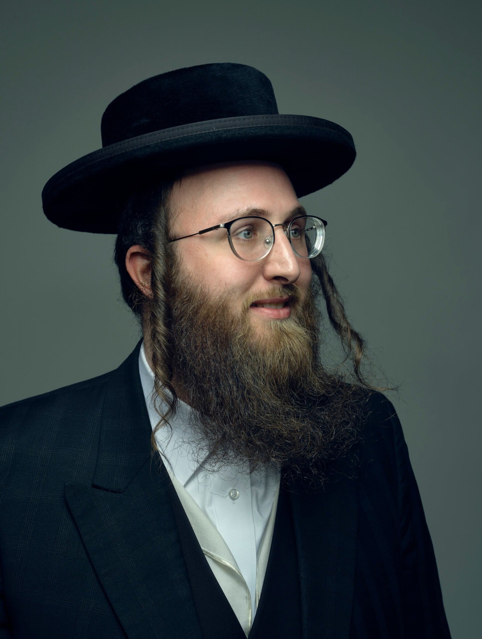 Photographer Captures 'Taboo' Portrait Series of Hasidic Jews | PetaPixel