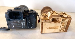 This Talented Artist Custom Makes Incredibly Detailed Wooden Cameras ...