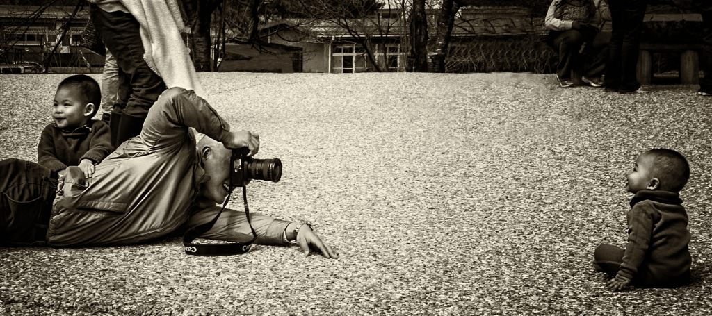 Tips for Capturing Humanity in Street Photos | PetaPixel