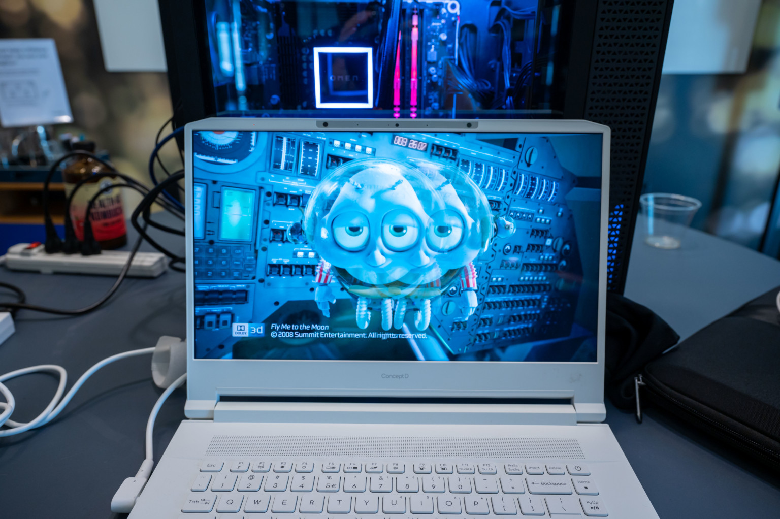 This 8K 3D Stereoscopic Monitor is a Wild Look at the Future of ...