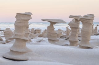 Photographer Finds Otherworldly Sand Sculptures Created by Wind | PetaPixel
