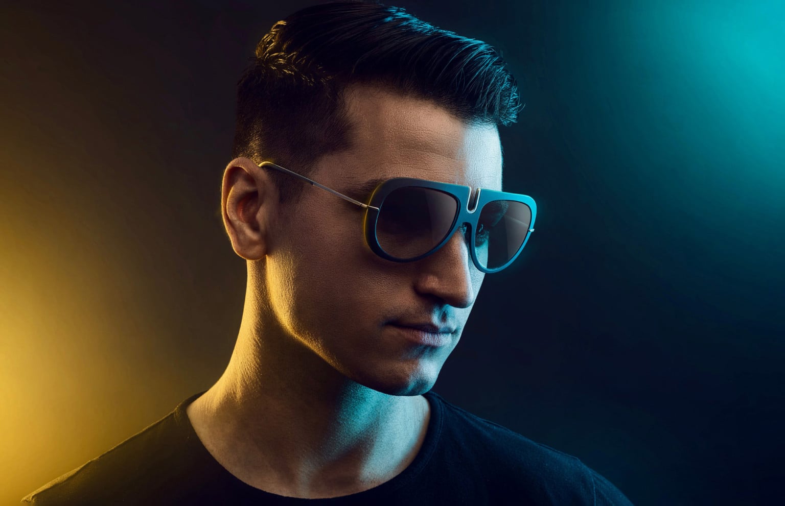 What is Split Color Lighting, and How Do You Use It? | PetaPixel