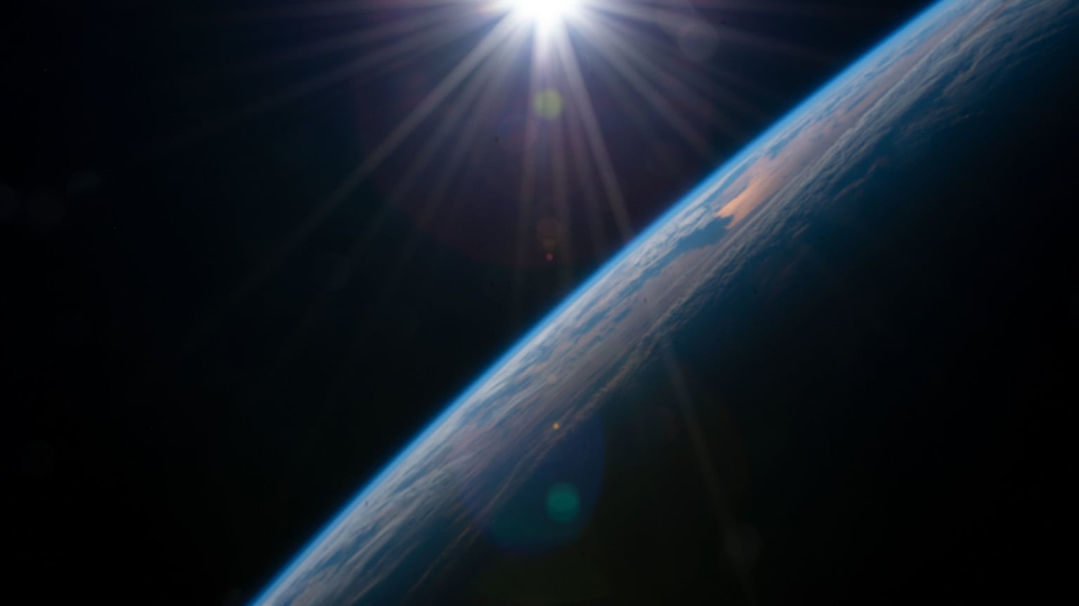 Gorgeous Orbital Sunrise Captured from the International Space Station | PetaPixel