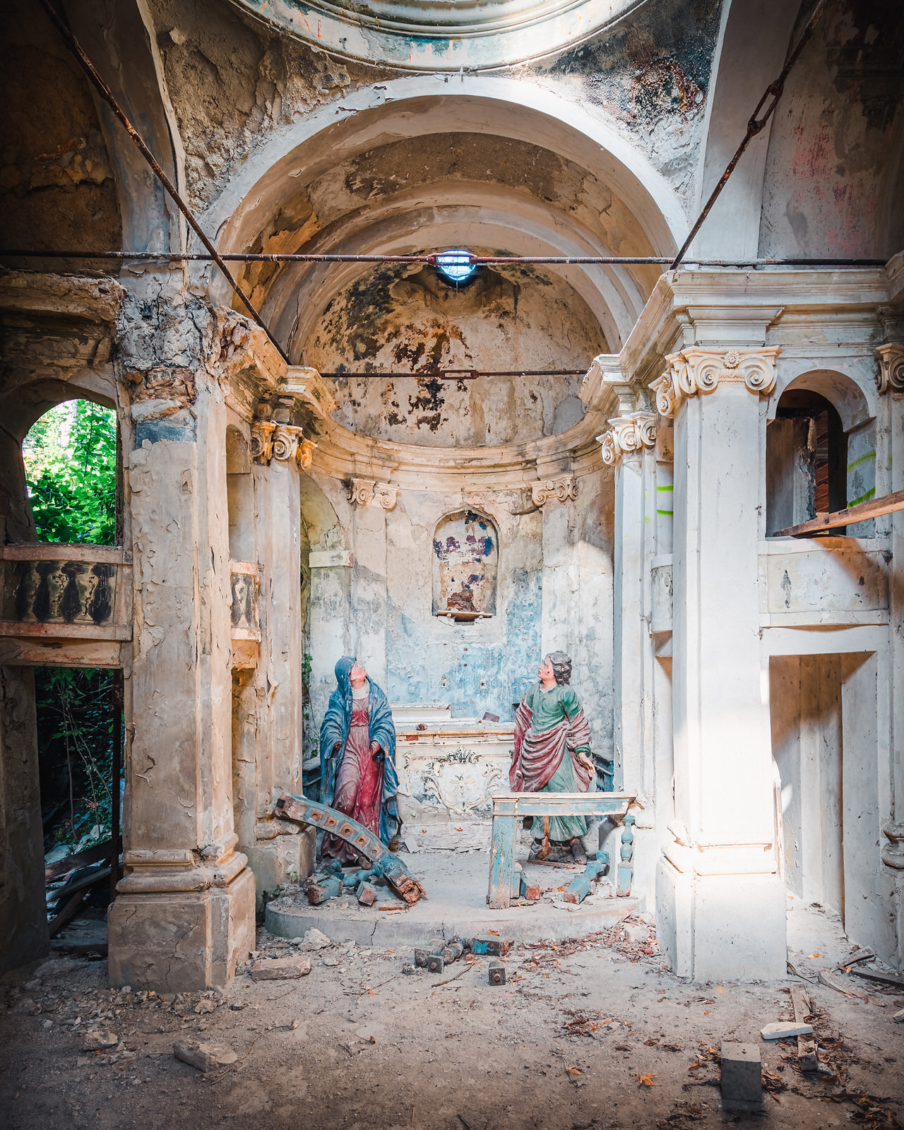 Photographer Captures the Decline of the Church in Italy | PetaPixel