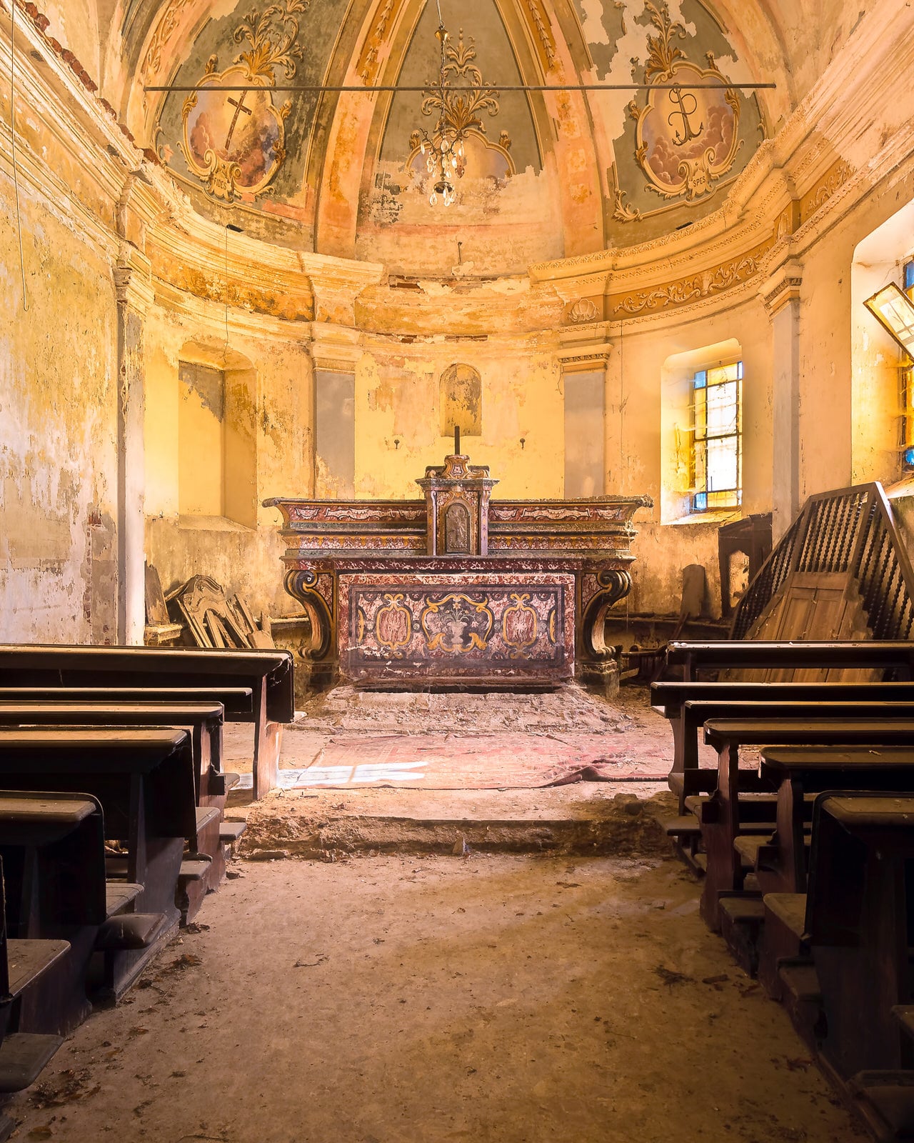 Photographer Captures the Decline of the Church in Italy | PetaPixel