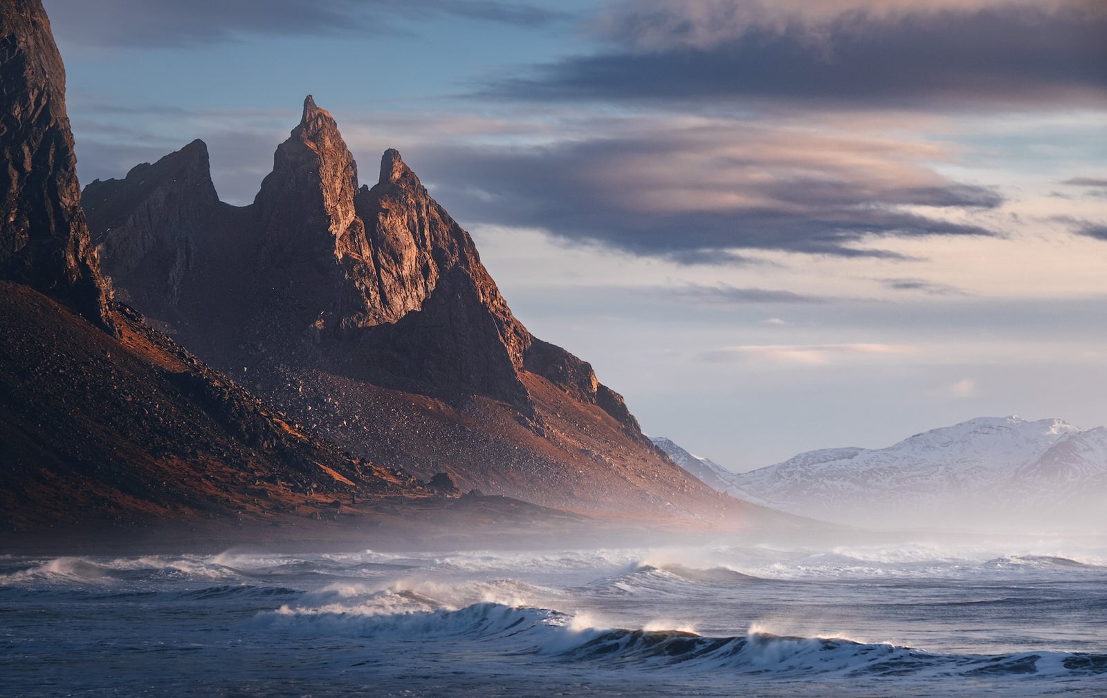 How to Shoot Landscape Panoramas with a Telephoto Lens | PetaPixel