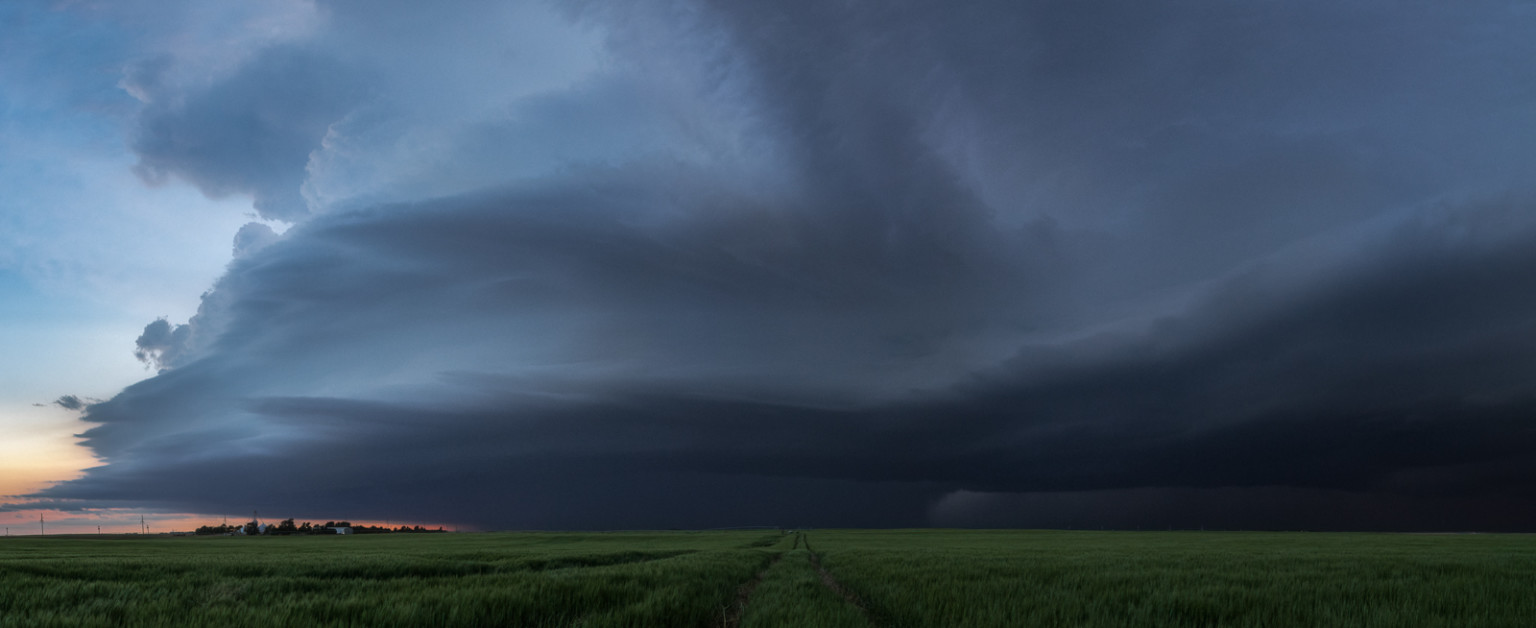 23 of the Best Storm Photos of 2022 | PetaPixel