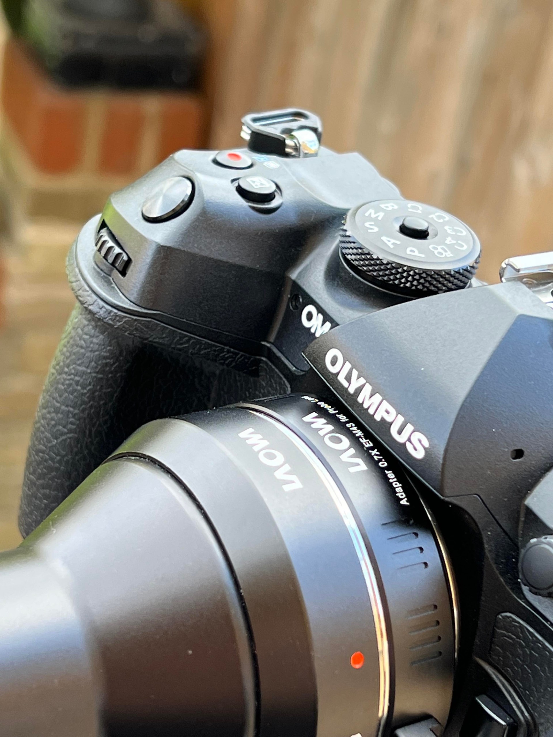 Venus Optics Unveils 0.7x Focal Reducer for Its Weird Macro Probe Lens ...