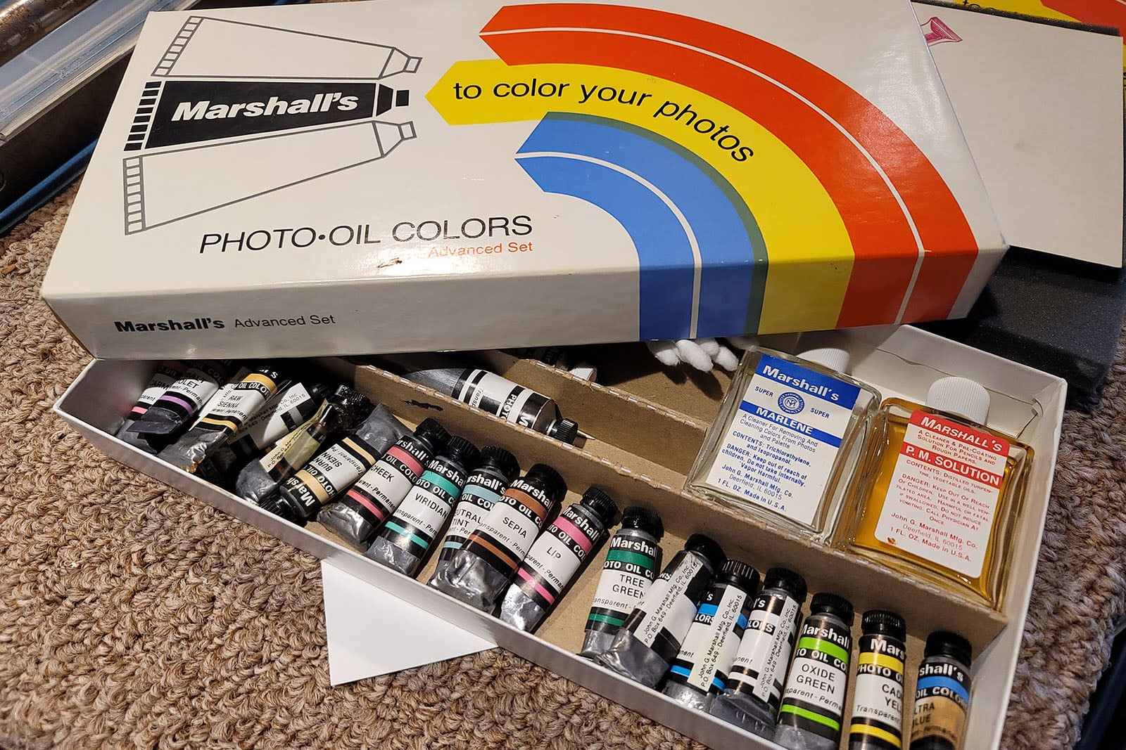 Colorizing B&W Photos Then and Now, From Oils to Neural Filters | PetaPixel