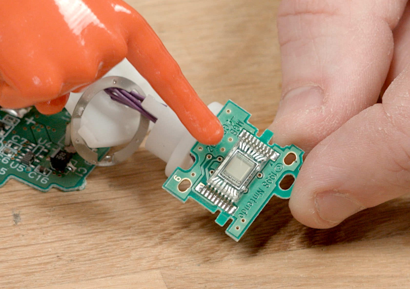 How to Hack a Game Boy Camera to Use 'Real' Camera Lenses | PetaPixel