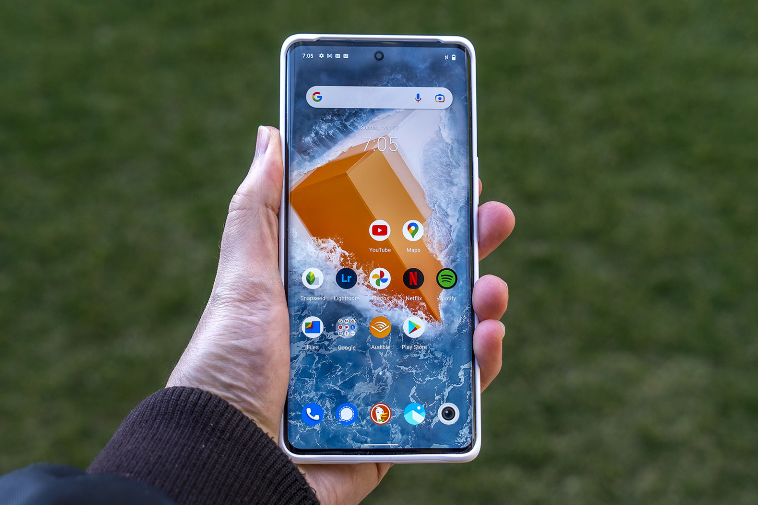 iQoo 9 Pro Smartphone Review: Not Quite Able to Stand Out | PetaPixel