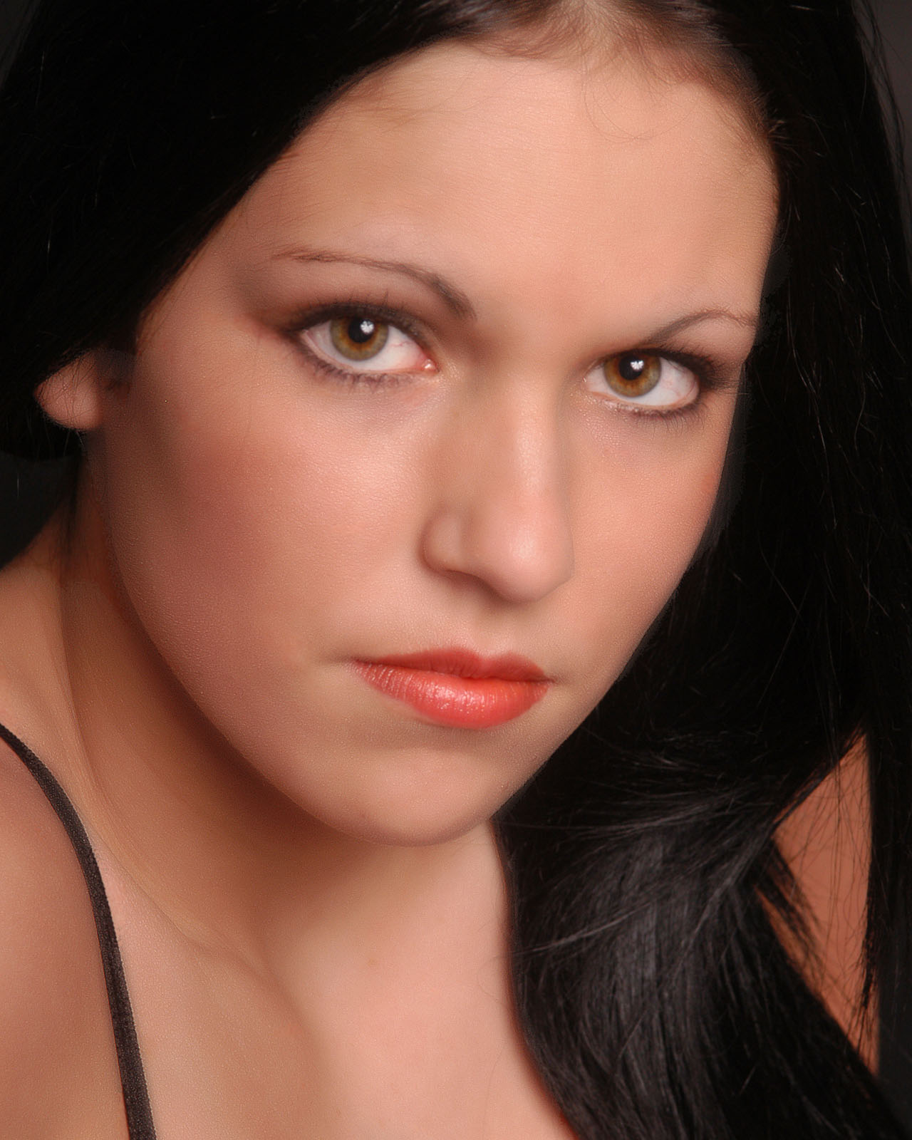 Light Modifiers for Portrait Photos: A Beginner's Guide | PetaPixel