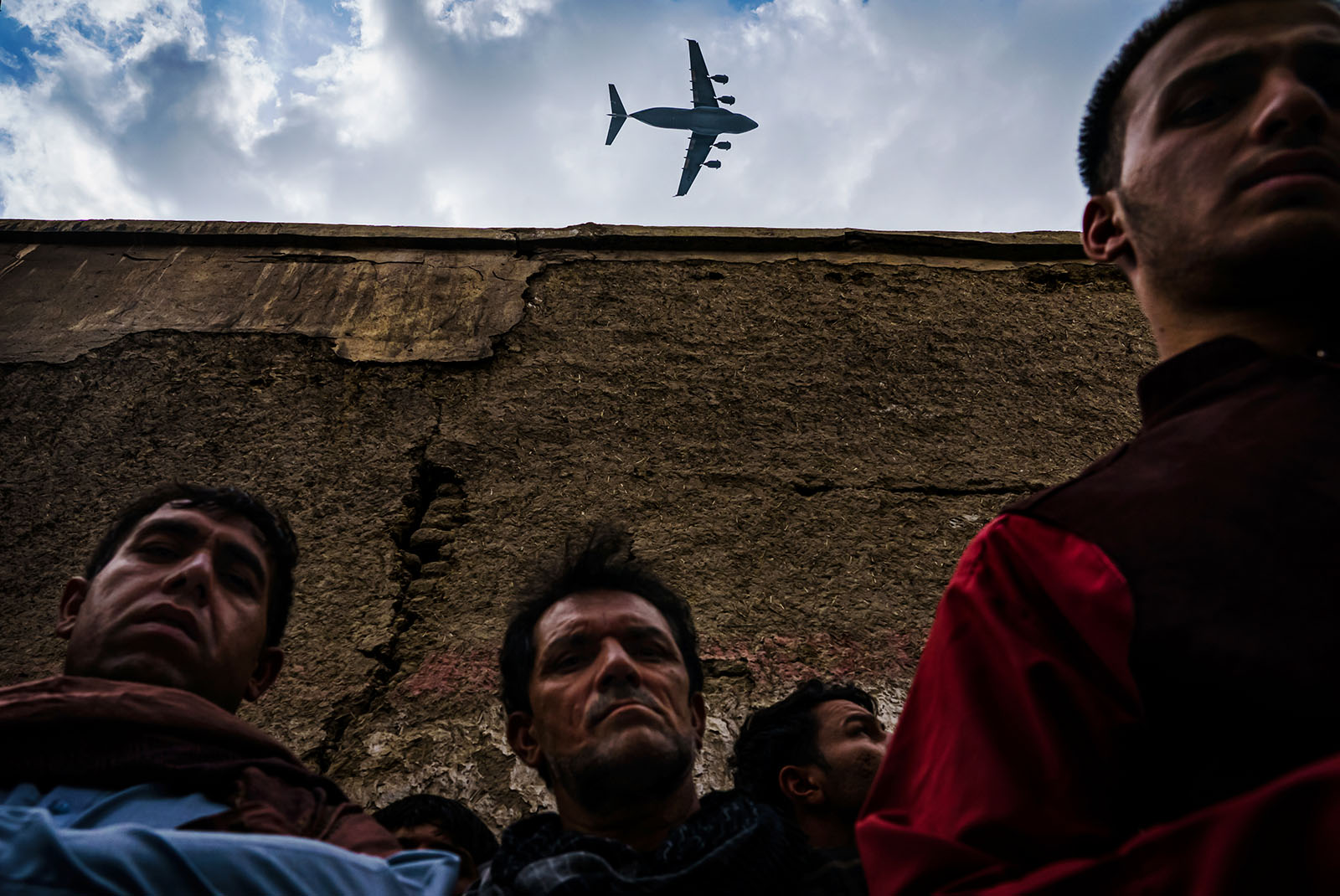 Marcus Yam: From Aspiring Astronaut to a Pulitzer Prize in Images ...