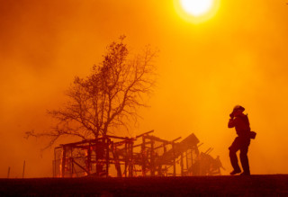 Marcus Yam: From Aspiring Astronaut to a Pulitzer Prize in Photography ...