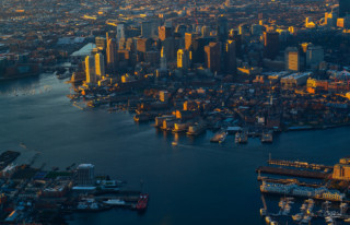 How to Take Photos Out an Airplane Window | PetaPixel