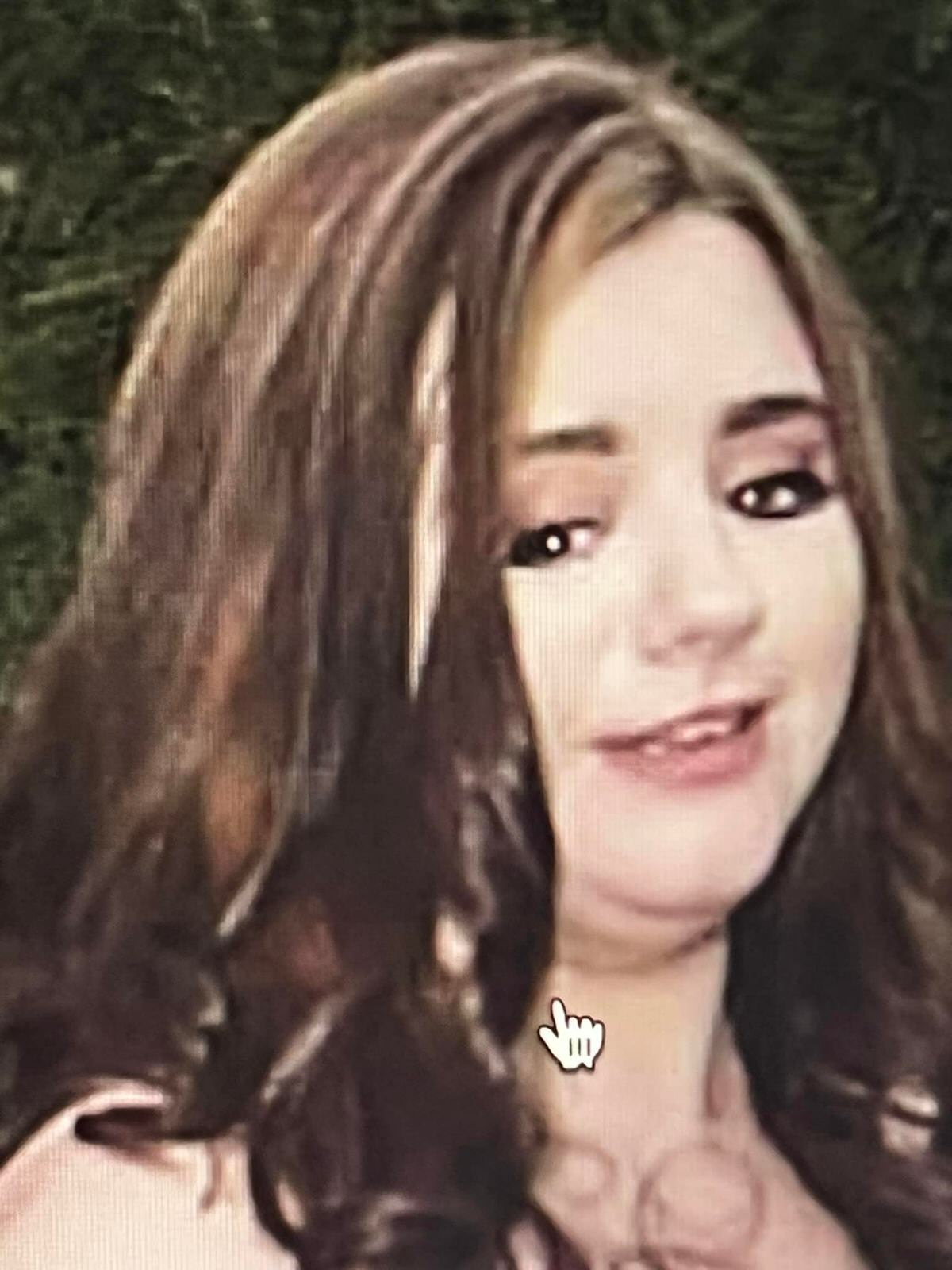 Bride Shocked to Find 'Crazy Eyes' Photoshopped Into Wedding Photos ...