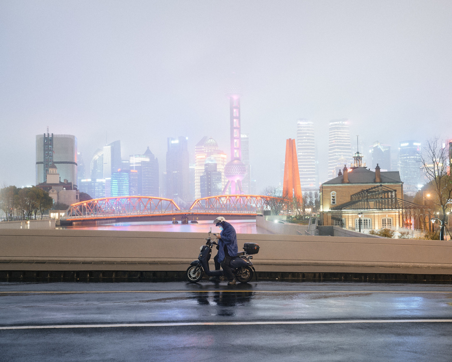 Eerie Pictures of Shanghai’s Final Days Before its Brutal April ...