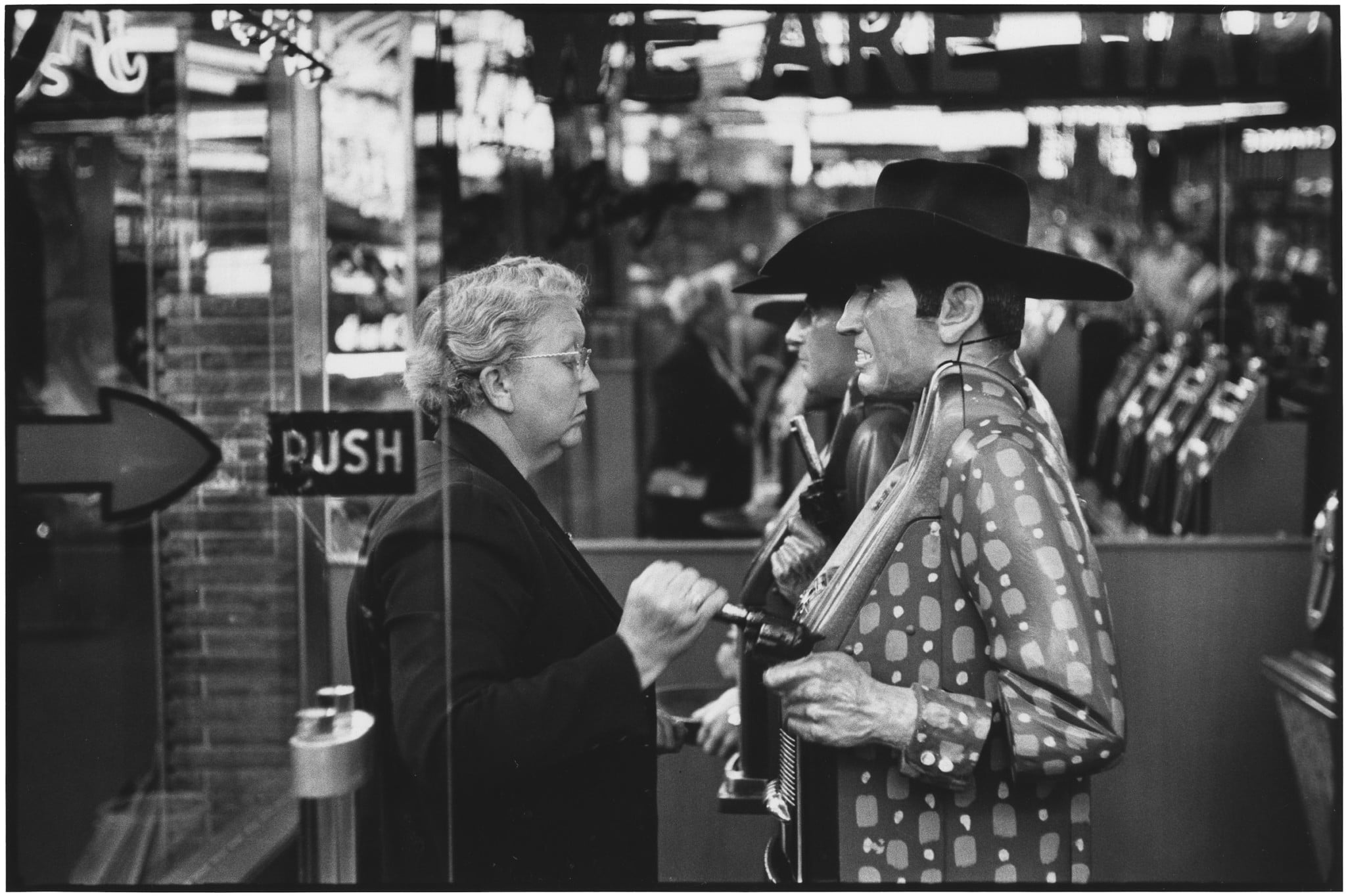 Elliott Erwitt: A Conversation with the Master Photographer at 93 ...