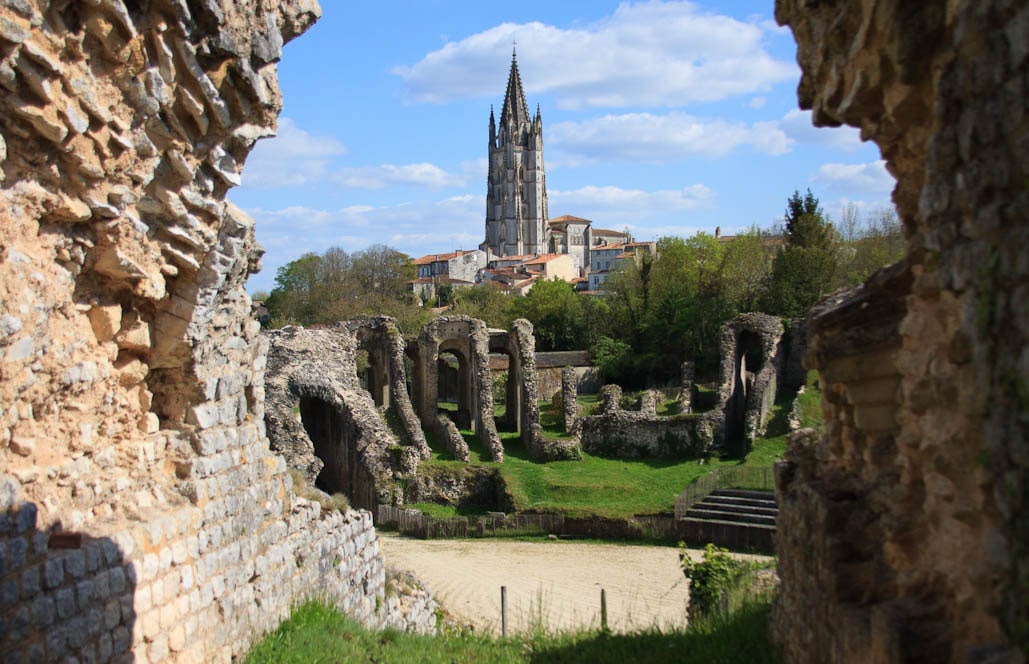 Frame Within a Frame: Natural Framing for Better Photo Compositions ...