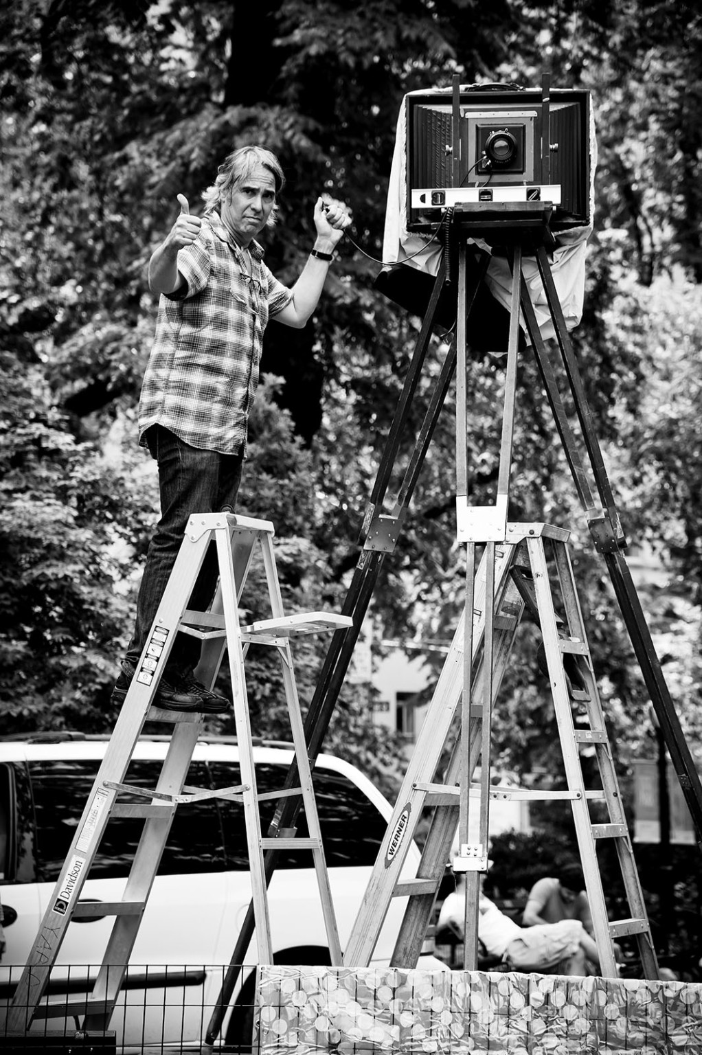 Banquet Camera: The Early-1900s Tool for Photographing Large Groups ...