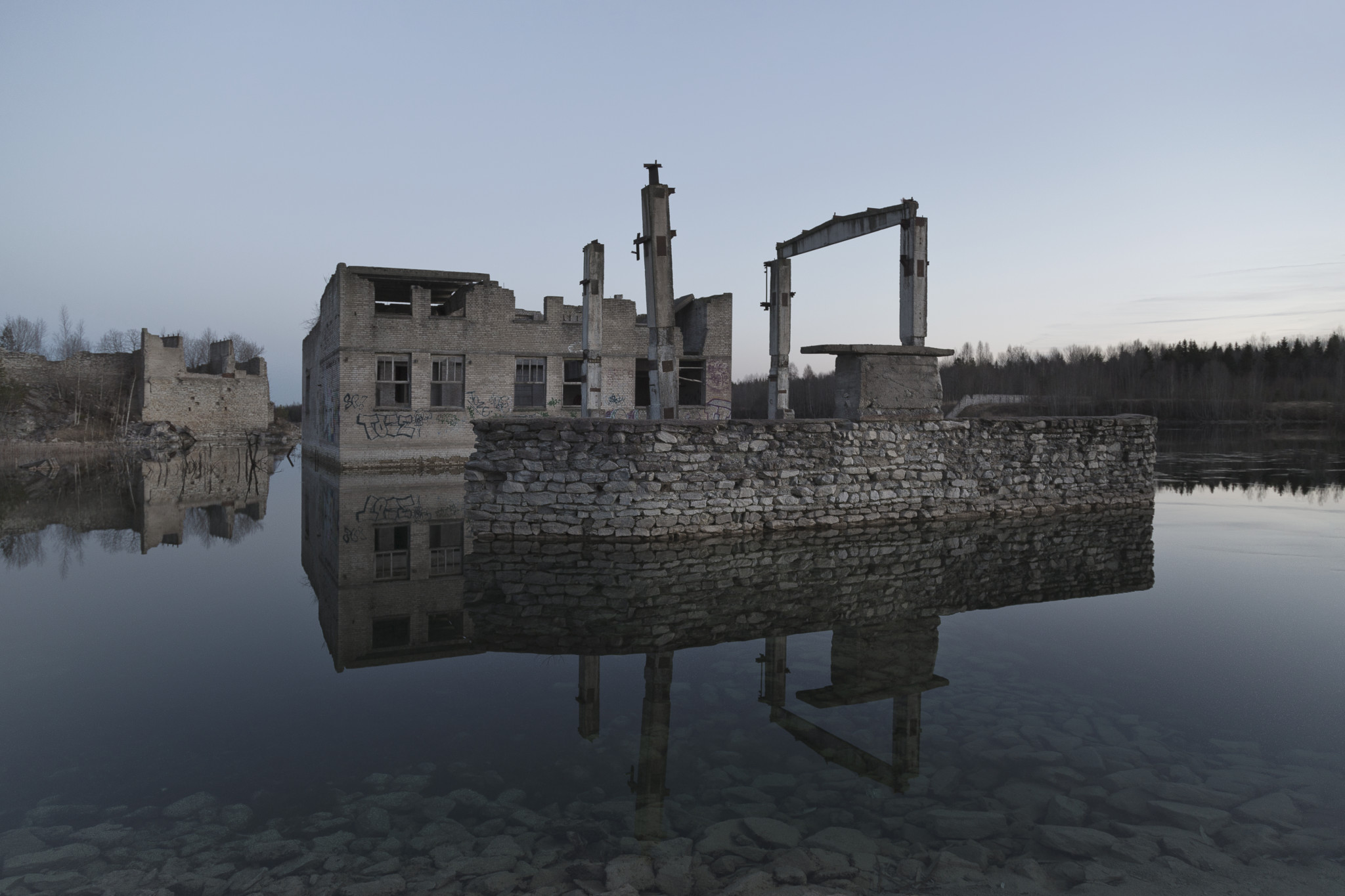 Photographers Dive into an Abandoned Underwater Prison | PetaPixel