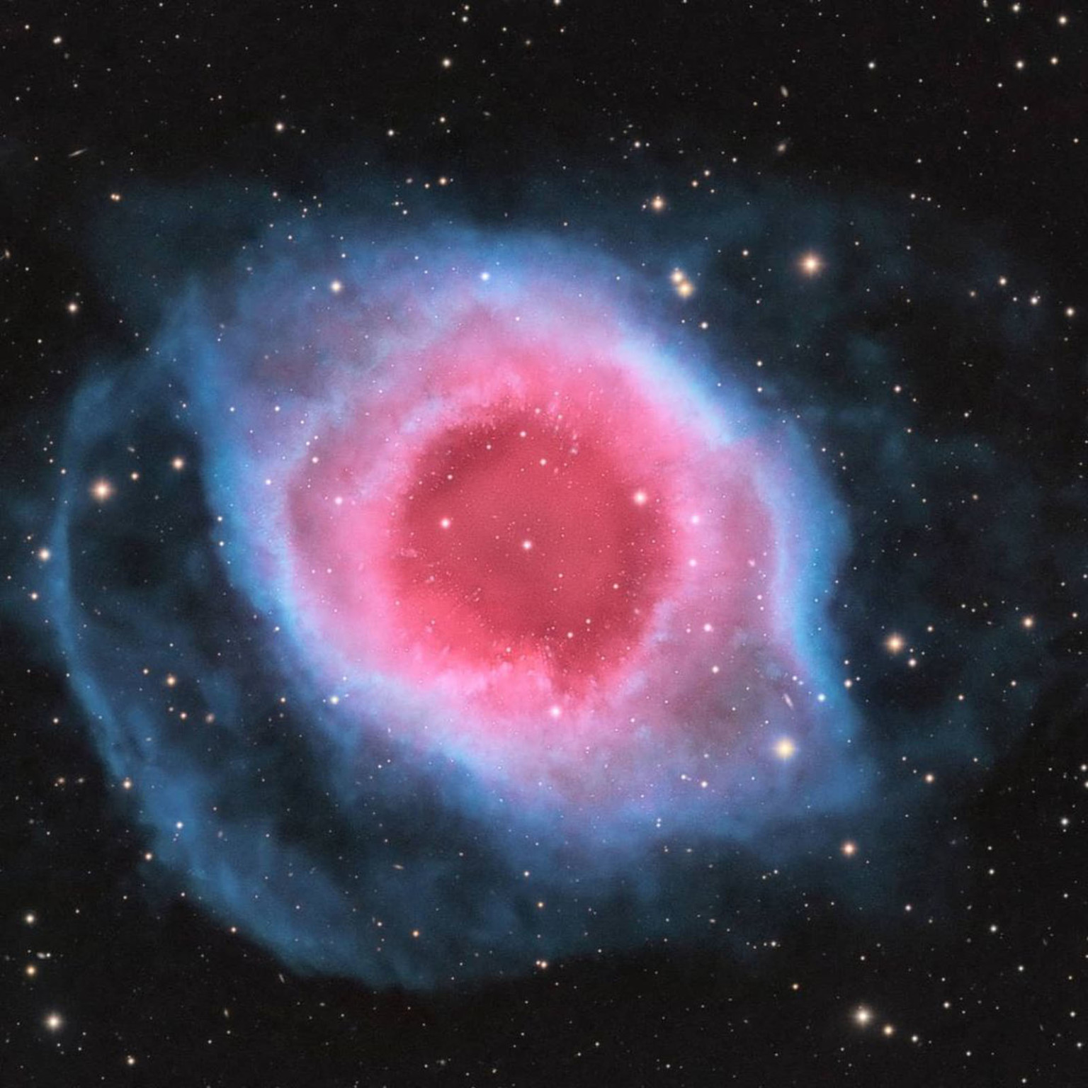 Astrophotographer Captures 107-Hour Exposure of the 'Eye of God ...