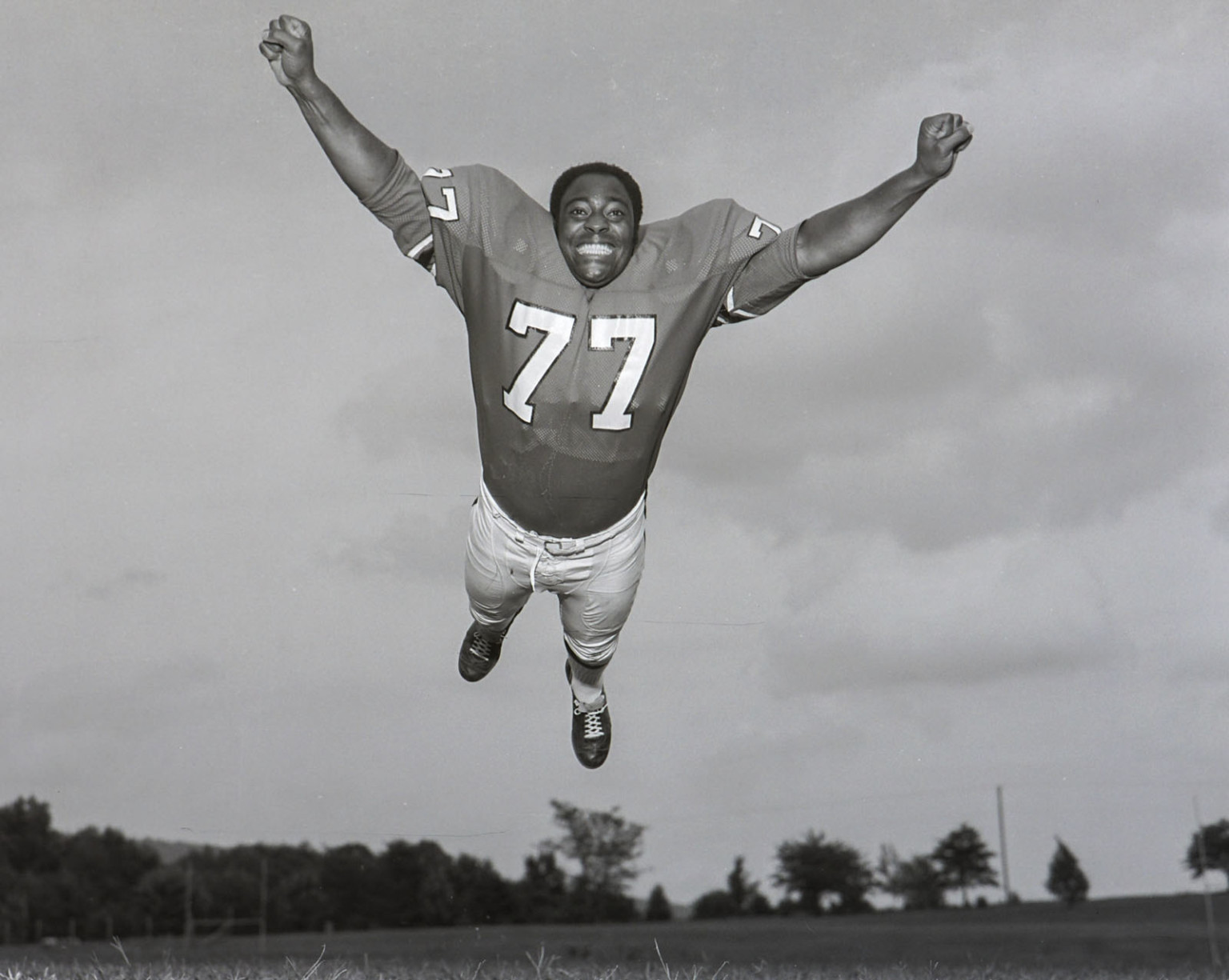Brad Bradley: The 100-Year-Old Sports Photographer | PetaPixel