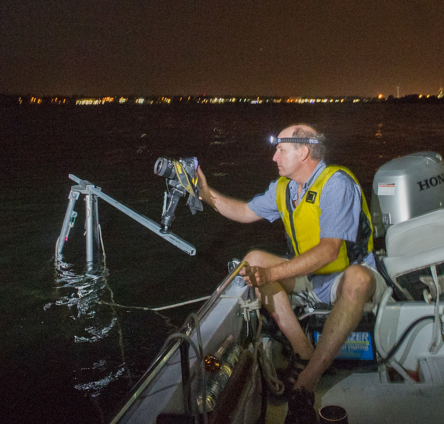 20-Foot Custom Tripod Used to Capture America's Fading Lighthouses ...
