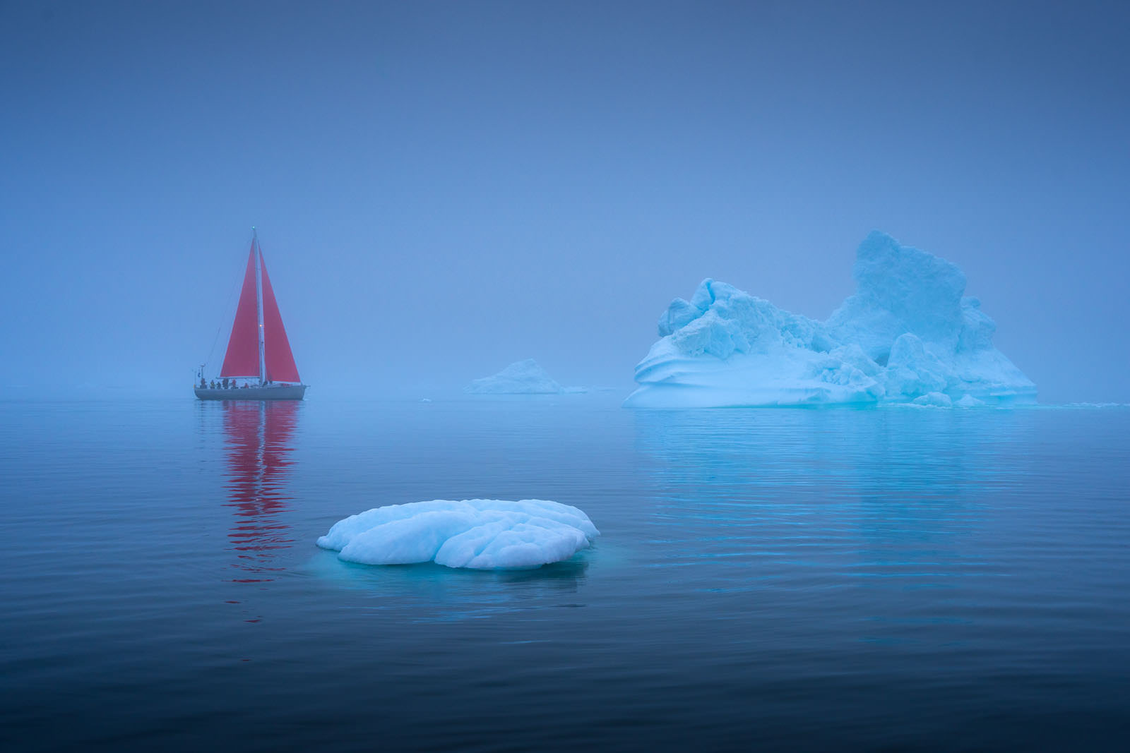 Photographer Captures the Magical Beauty of Greenland's Disko Bay ...