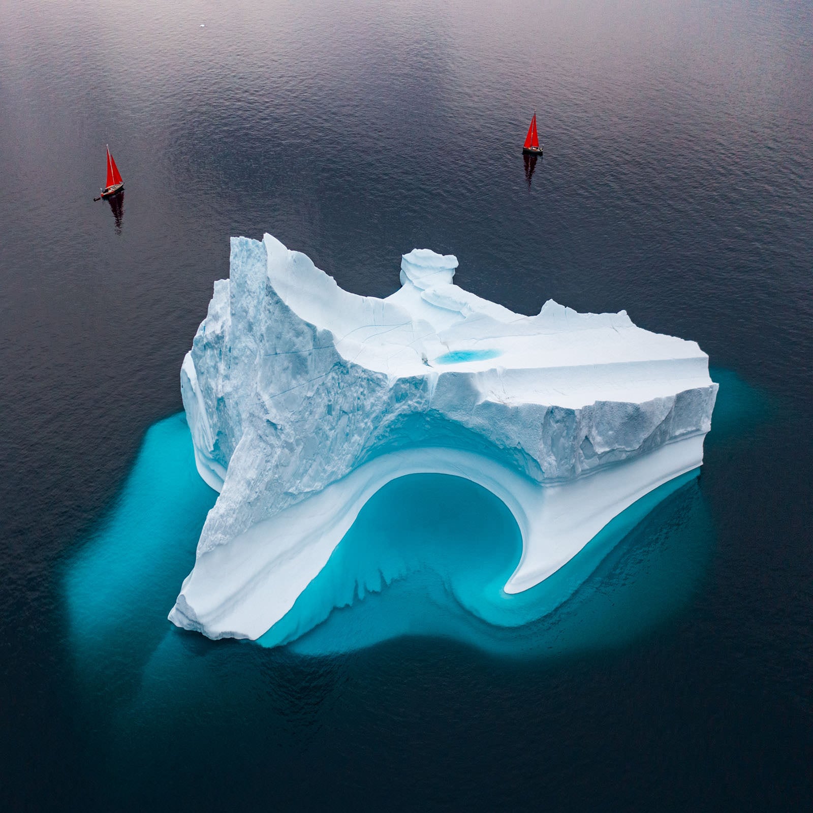 Photographer Captures the Magical Beauty of Greenland's Disko Bay ...