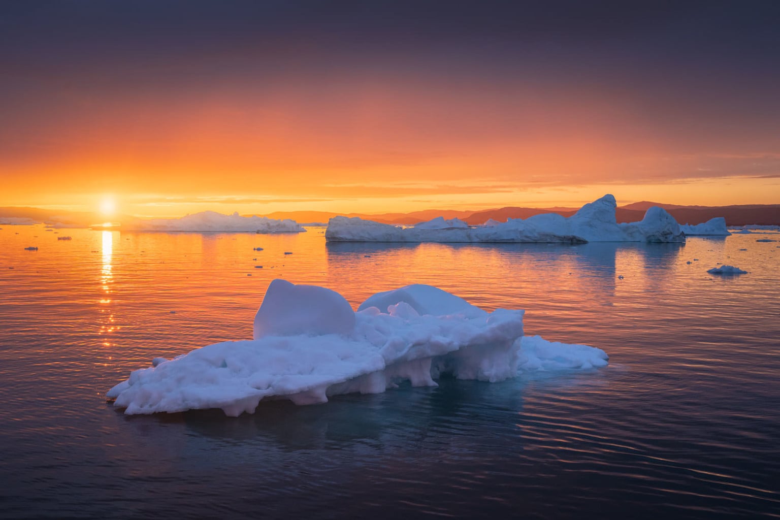 Photographer Captures the Magical Beauty of Greenland's Disko Bay ...