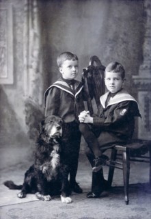 Centuries Old Photographs Show Our Immortal Love of Dogs | PetaPixel