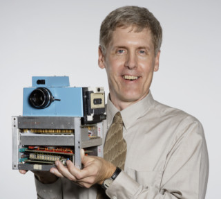 How Steve Sasson Invented the Digital Camera | PetaPixel