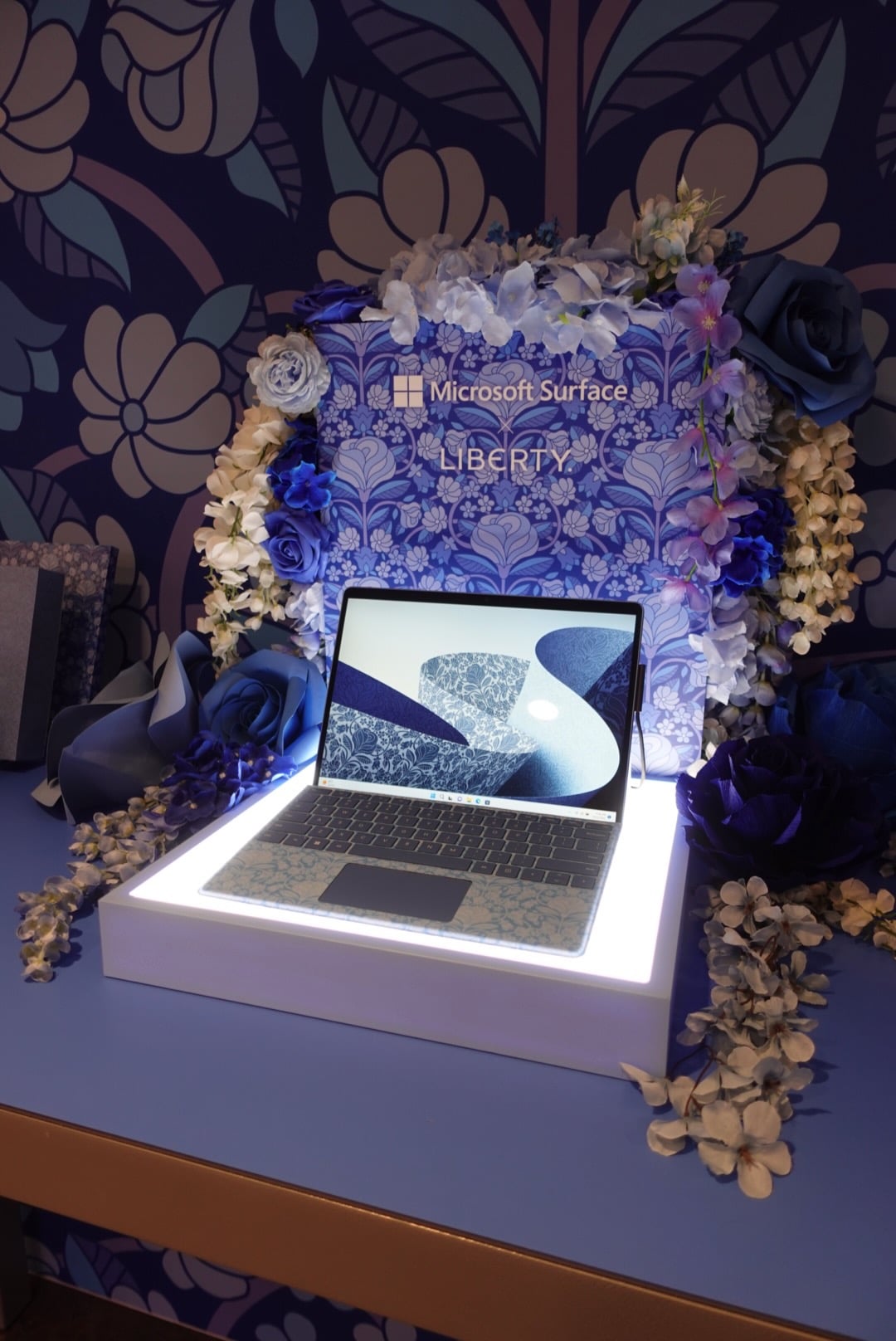 Hands-On With Microsoft's New Surface Pro 9 Laptop | PetaPixel