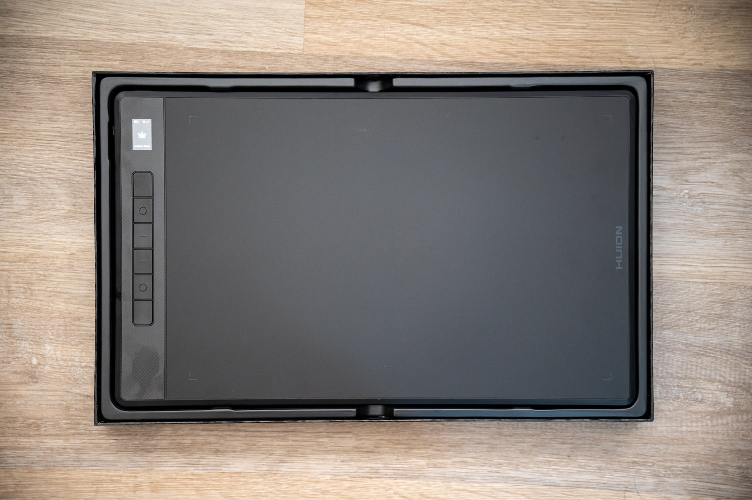 The Huion Inspiroy Giano is a Bigger, Better Bluetooth Tablet for ...