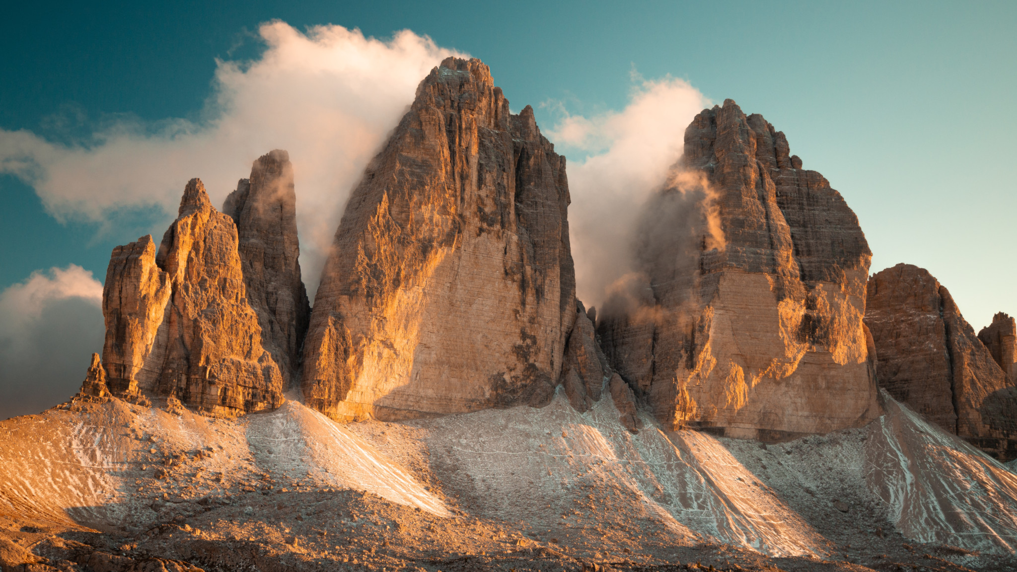 Timelapse Shows the Varied, Staggering Beauty of the Dolomites | PetaPixel