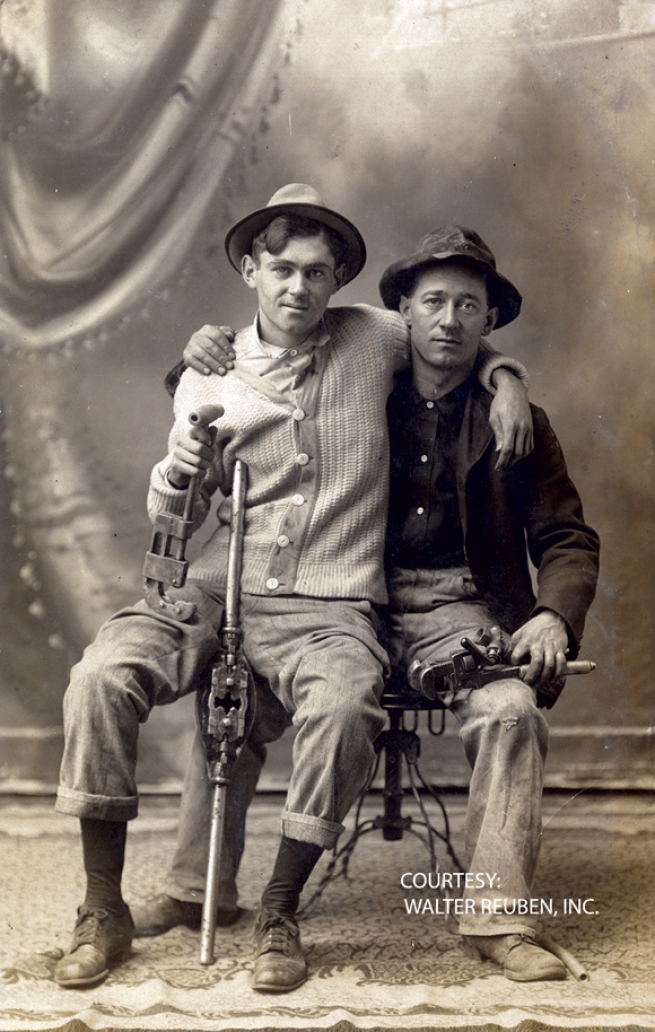 Portraits of Same-Sex Couples Taken At The Dawn of Photography | PetaPixel