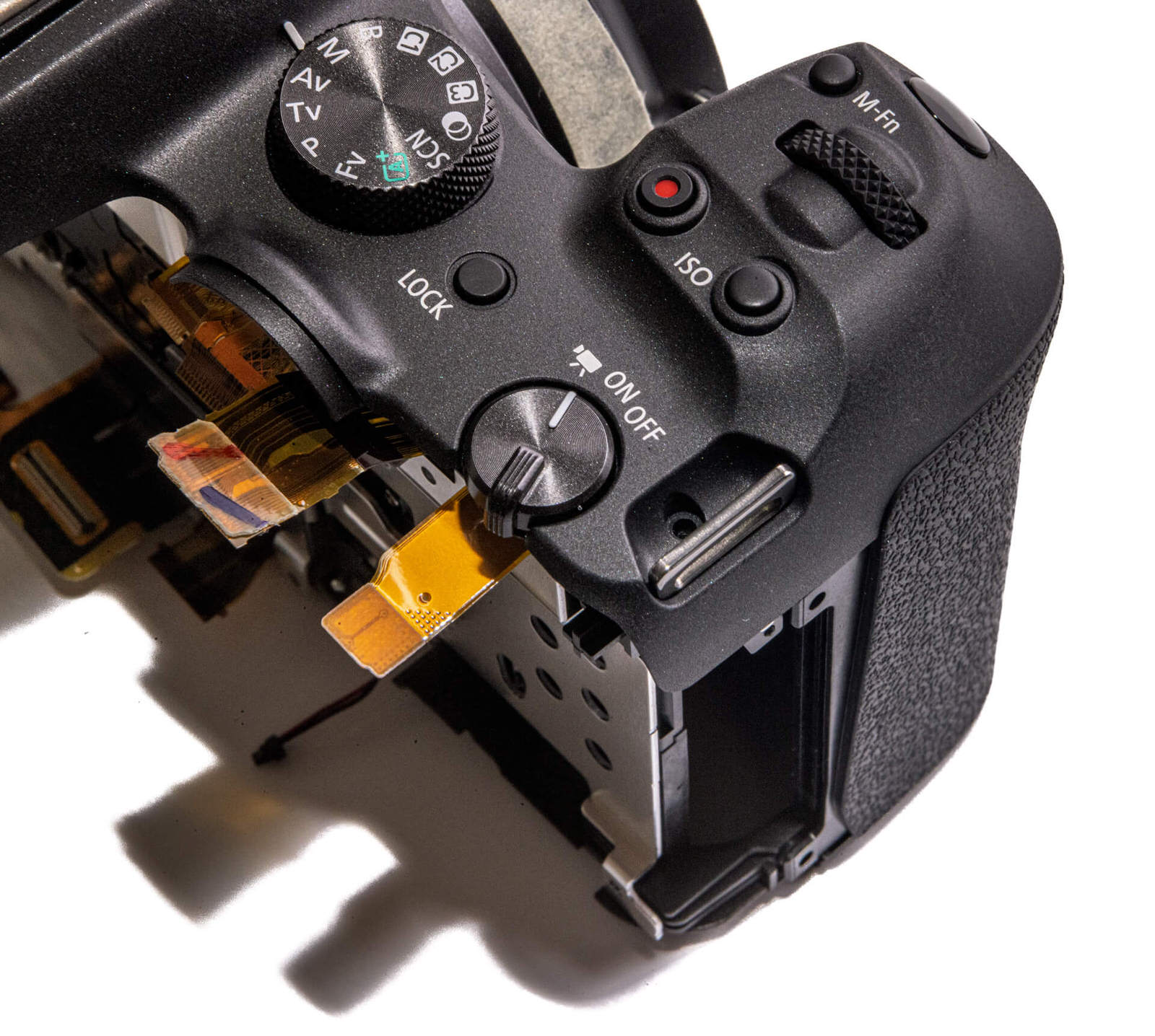 Canon EOS R7 Teardown: Inside the Prosumer APS-C Mirrorless Camera ...