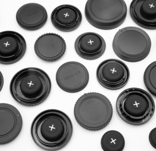 The CosmoCap Camera Body Cap Hides a Secret AirTag Compartment | PetaPixel