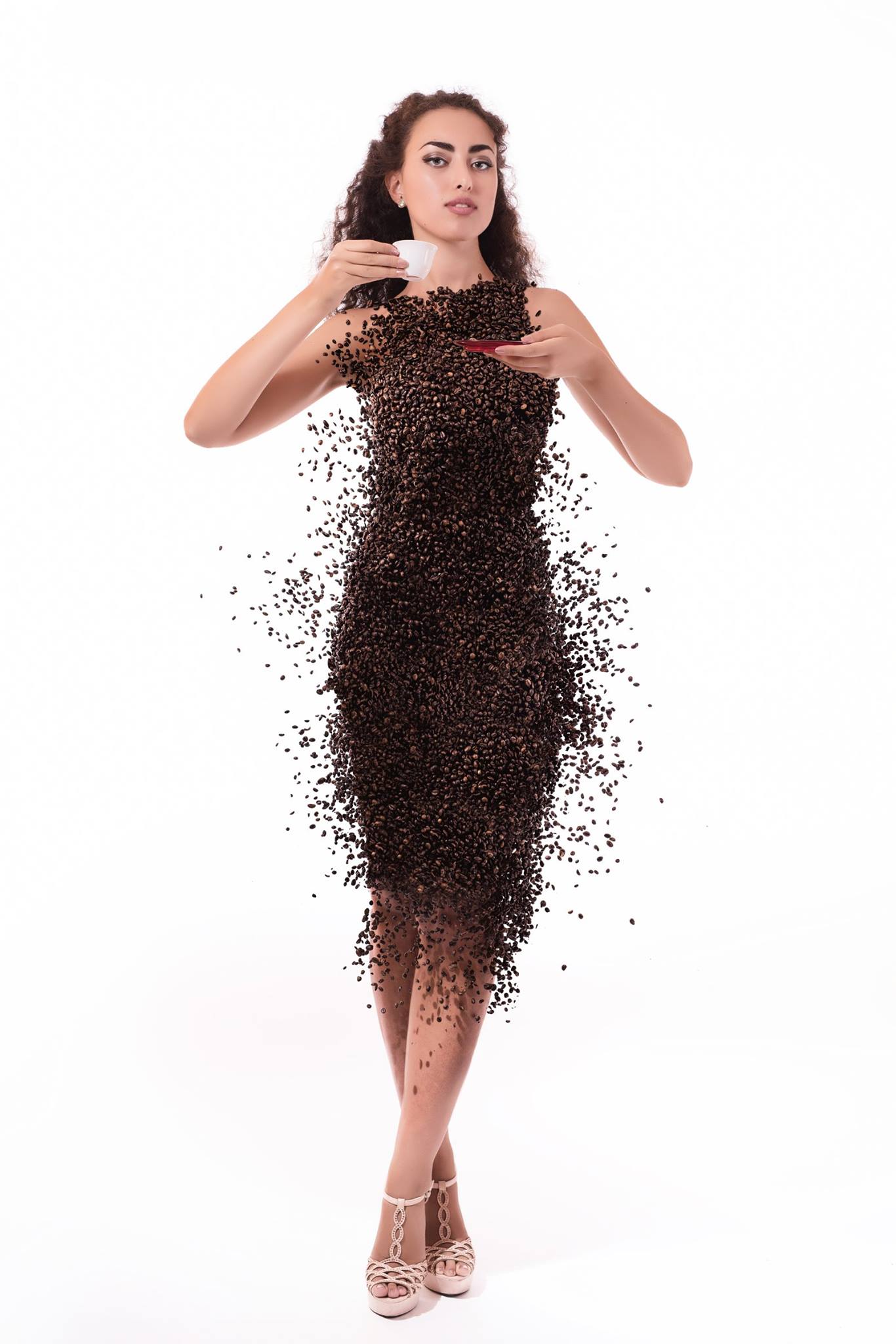 Photographer Makes ‘Imaginary Dresses’ Out of Paint, Pasta, and Coffee ...