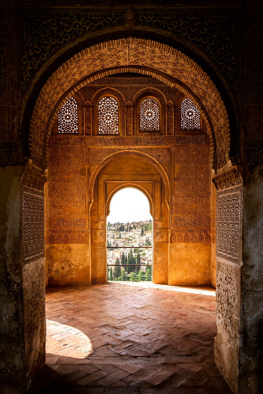 Red Castle: A Photographer's View of the Iconic Alhambra in Spain ...