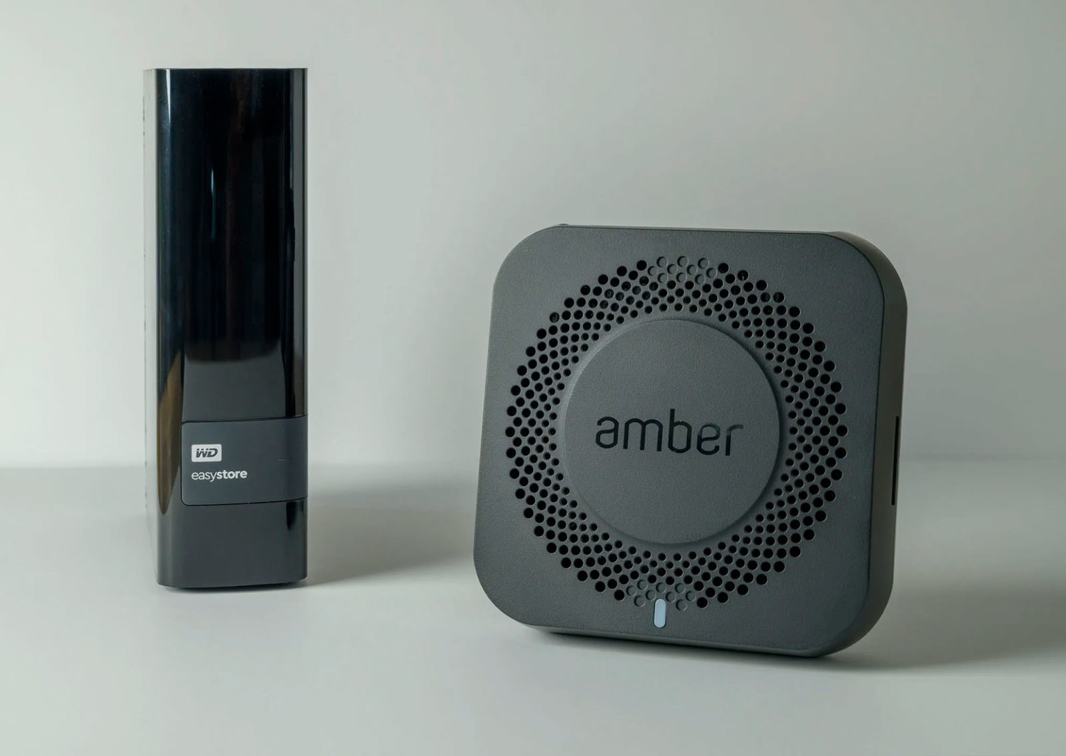 Amber X Review: A Personal Cloud for On-The-Go Photographers | PetaPixel