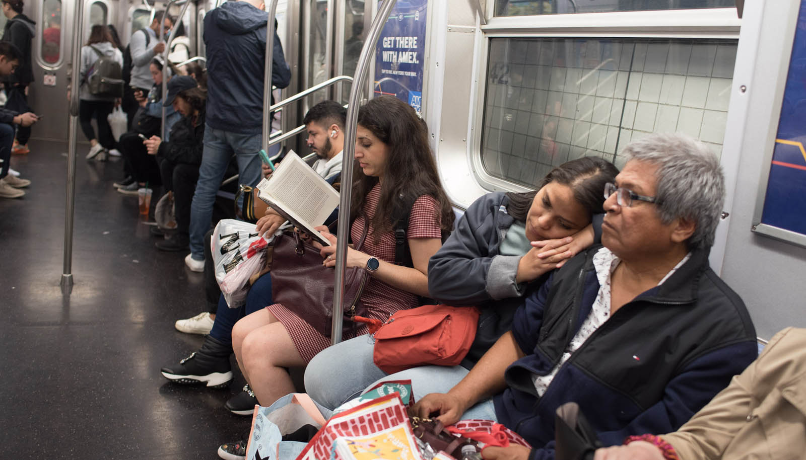 Want to See Some Bad Street Photos? | PetaPixel