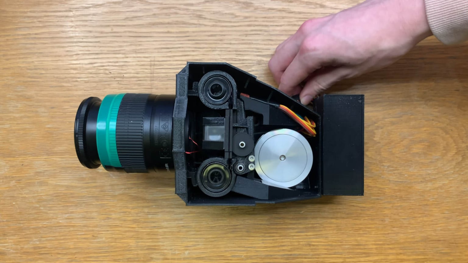 College Student Makes 3D-Printed Movie Camera That Takes 35mm Film ...