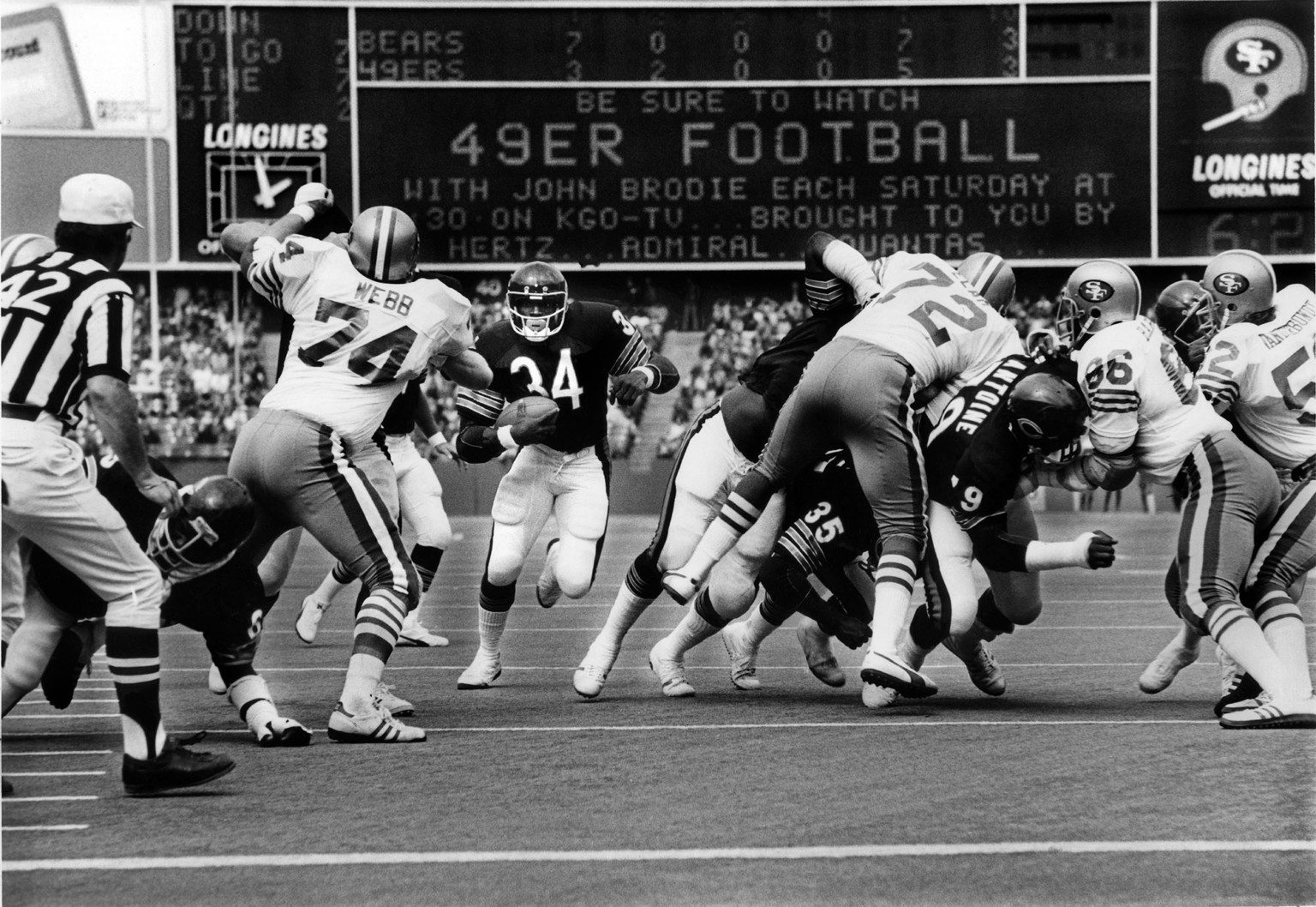 Touchdowns and Triumphs: 60 Years of NFL Photography | PetaPixel