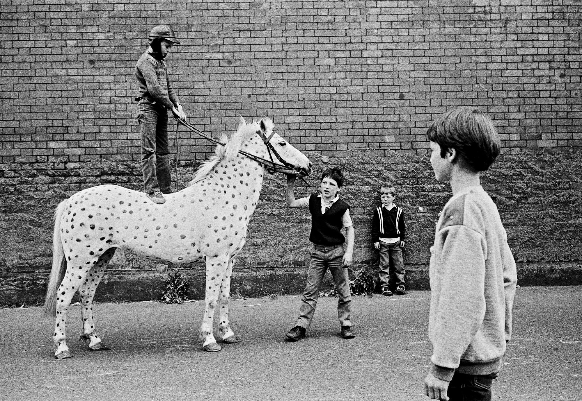 The Incredible Life's Work of an Irish Street Photographer | PetaPixel
