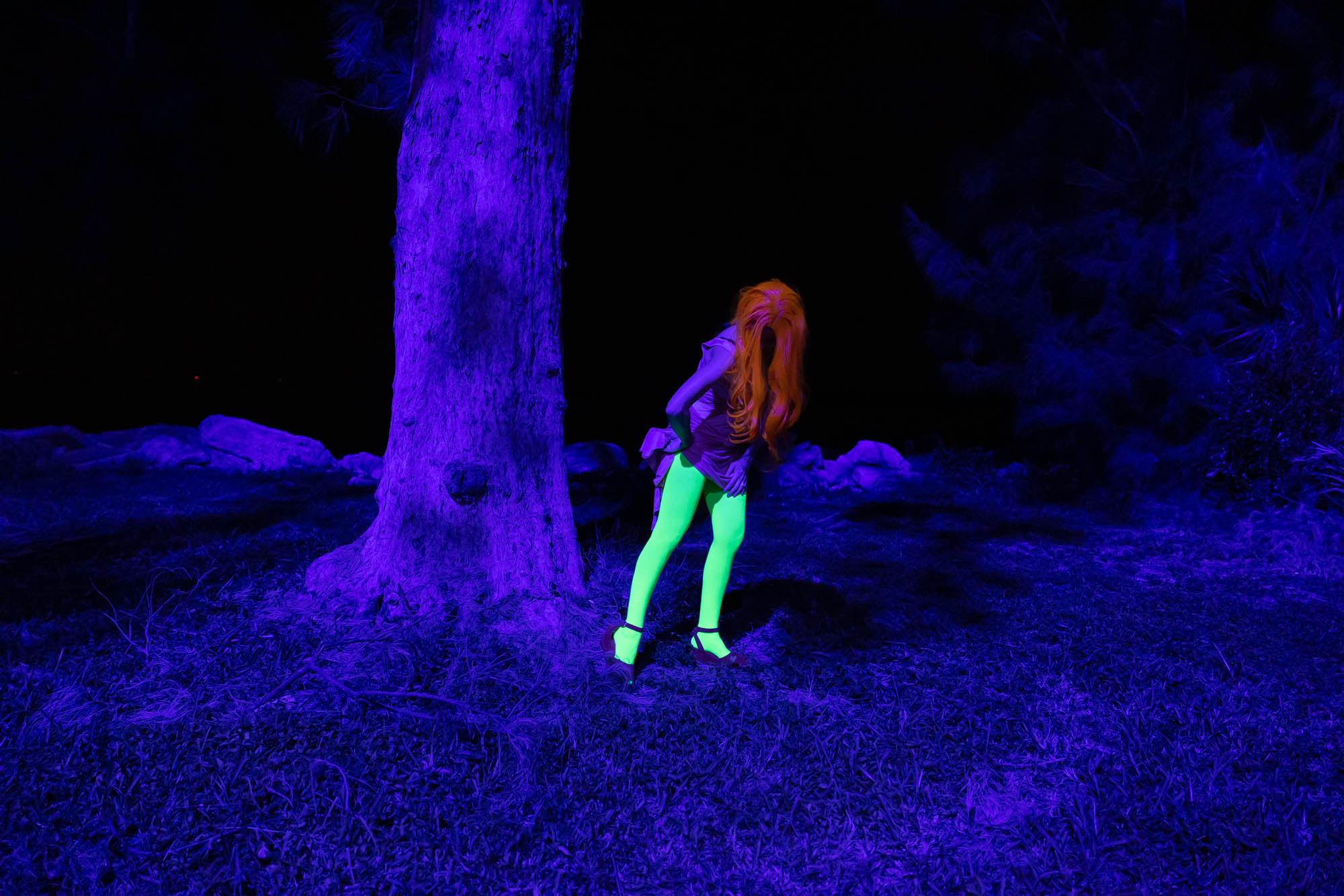 Photographer Uses Broken Streetlights That Shine Purple for Ethereal ...