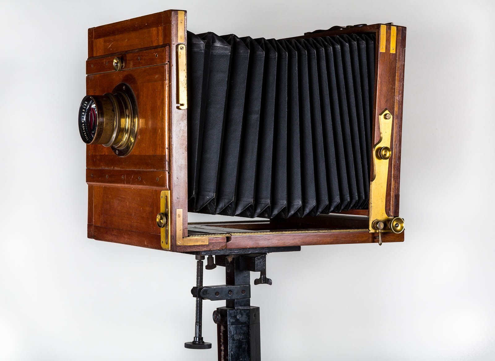 Different Types of Film Cameras You Should Know | PetaPixel